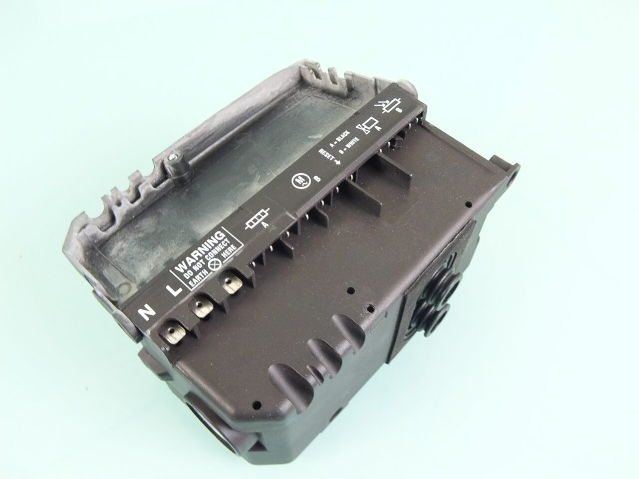 Worcester Bosch 87186894930 Control Box 20037830